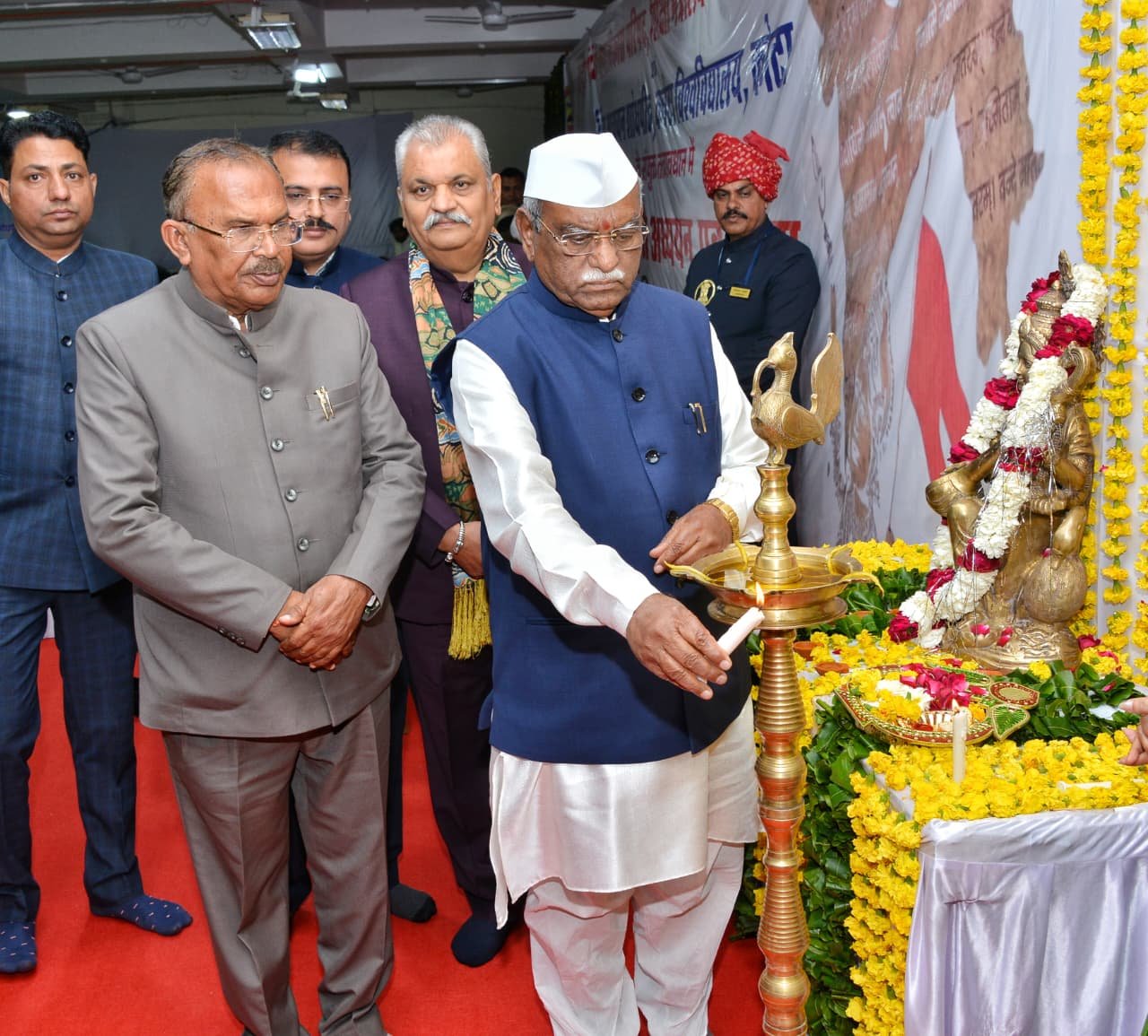 सिंधी संस्कृति एवं परंपरा पर राष्ट्रीय संगोष्ठी: "संस्कृत के सर्वाधिक ...